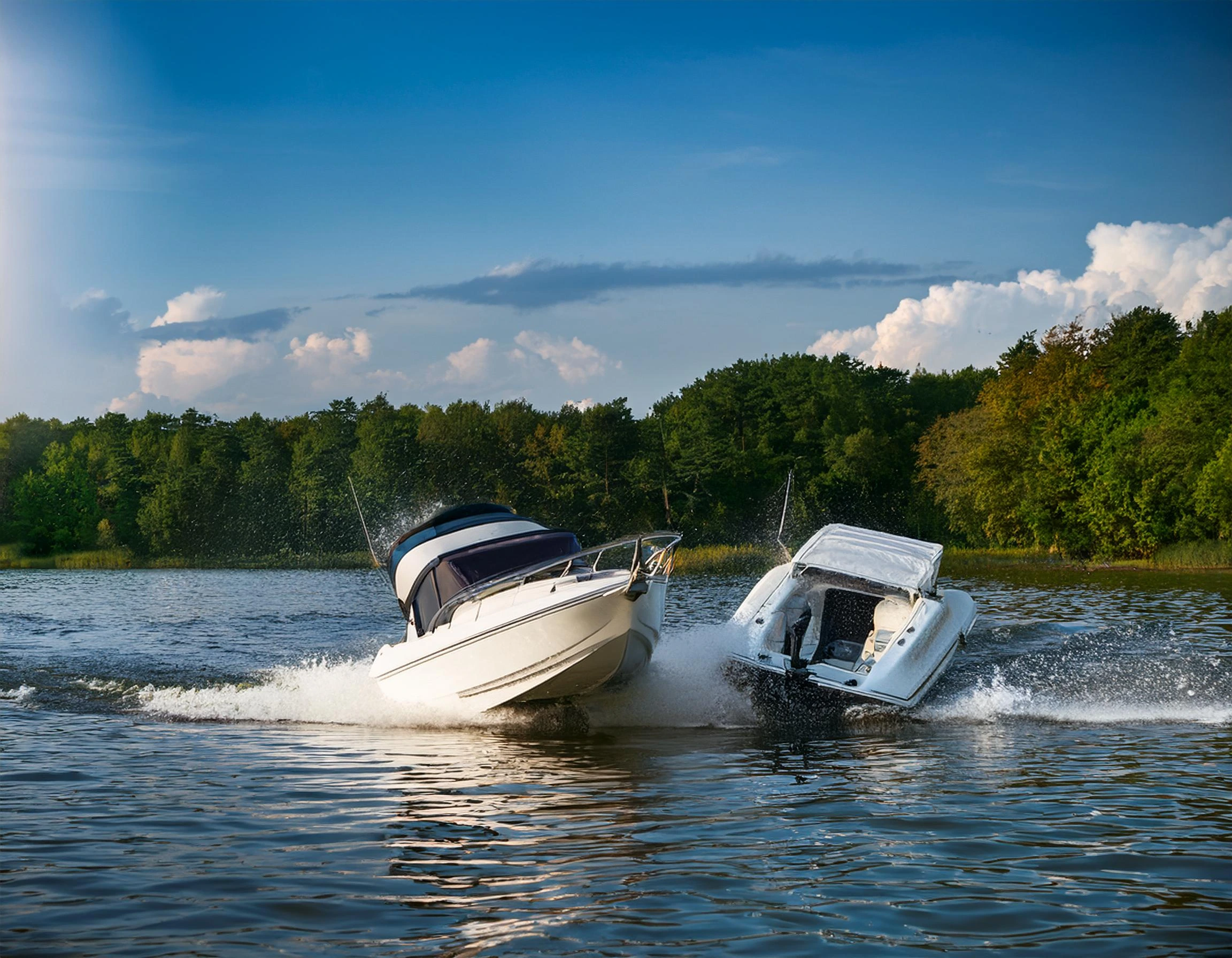 Collision Warning! How to Avoid Colliding with Another Boat